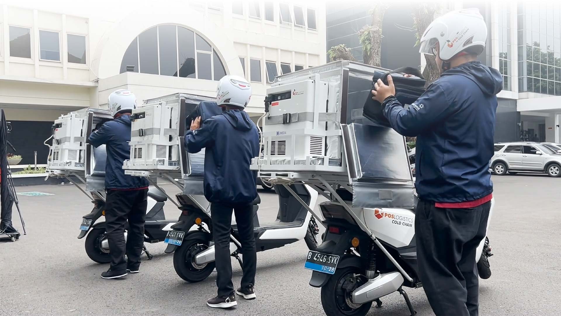 Home - PT Pos Logistik Indonesia (Poslog)