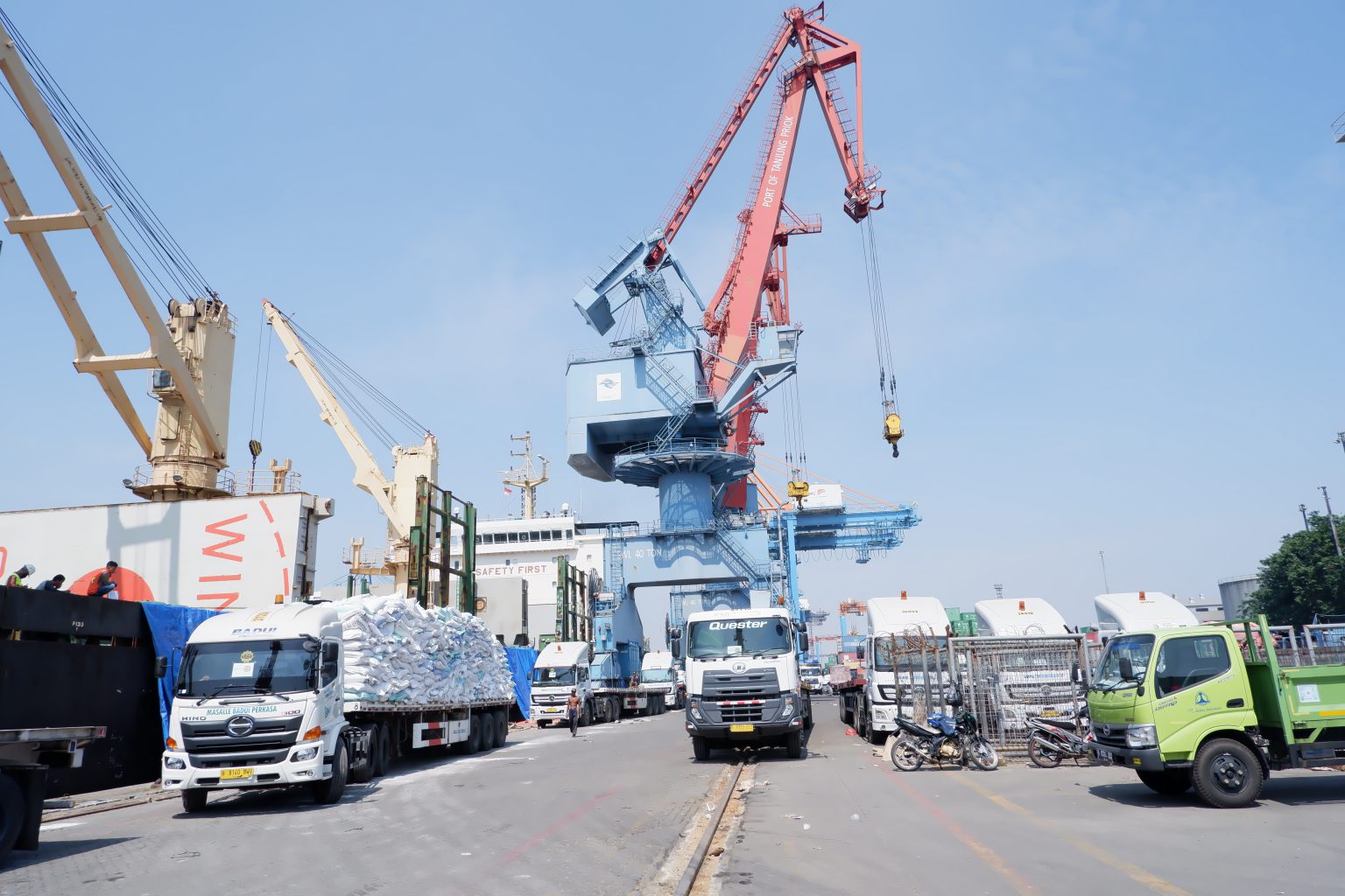 Beranda - PT Pos Logistik Indonesia