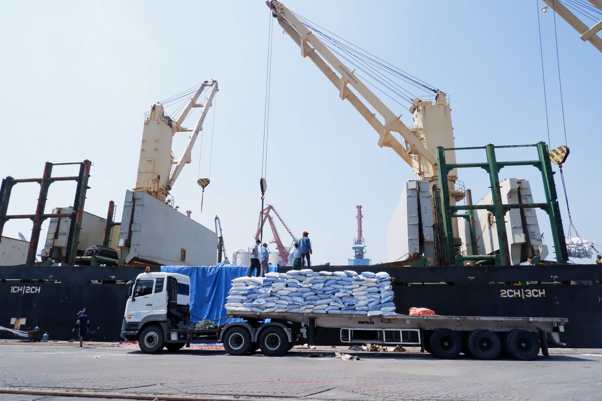 Beranda - PT Pos Logistik Indonesia